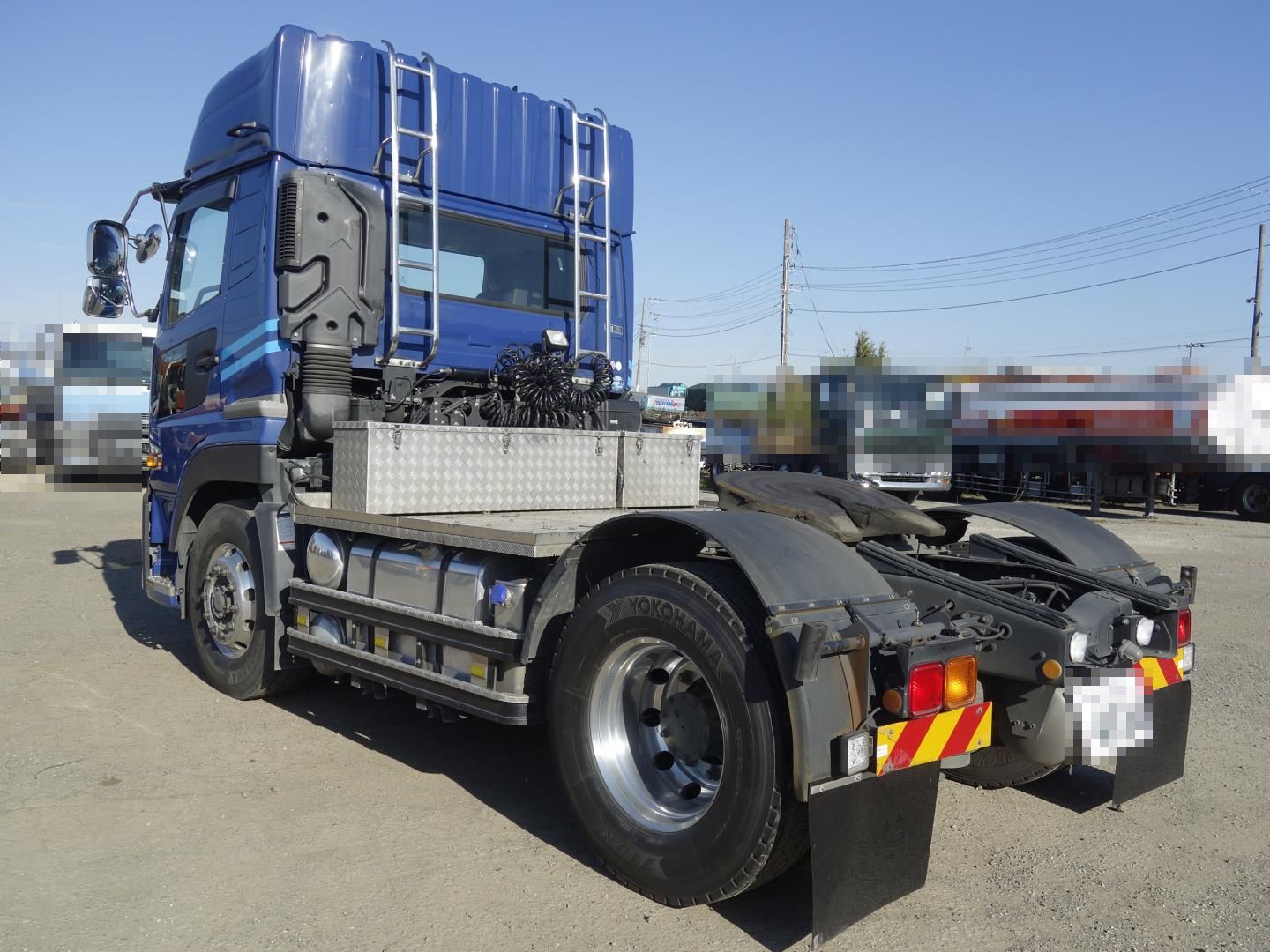 11.5 ton tractor (H28UD) – Zmc JAPAN